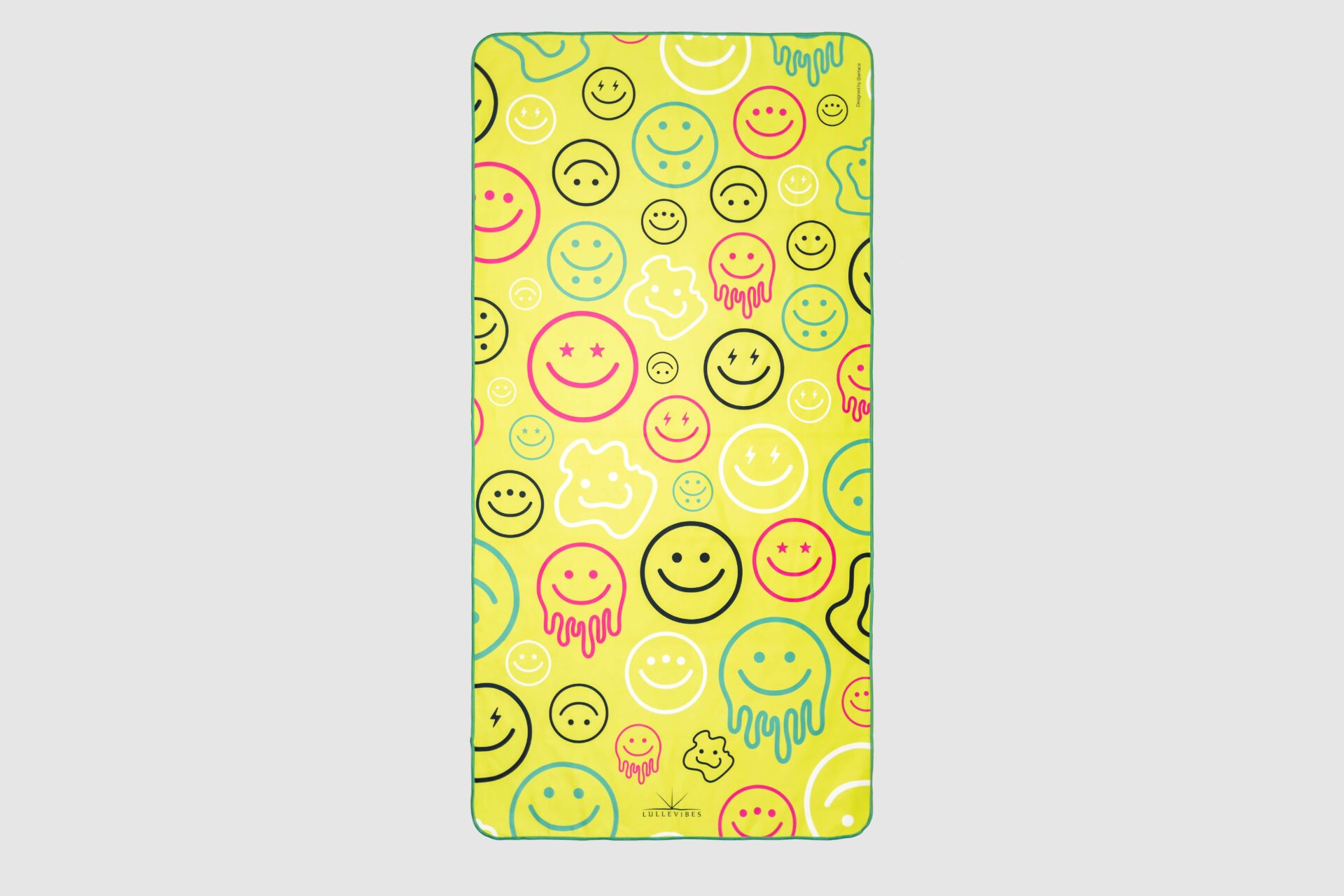 Sustainable Quick Dry Beach Towel - All Smiles - lullevibeslv - Swiss ...